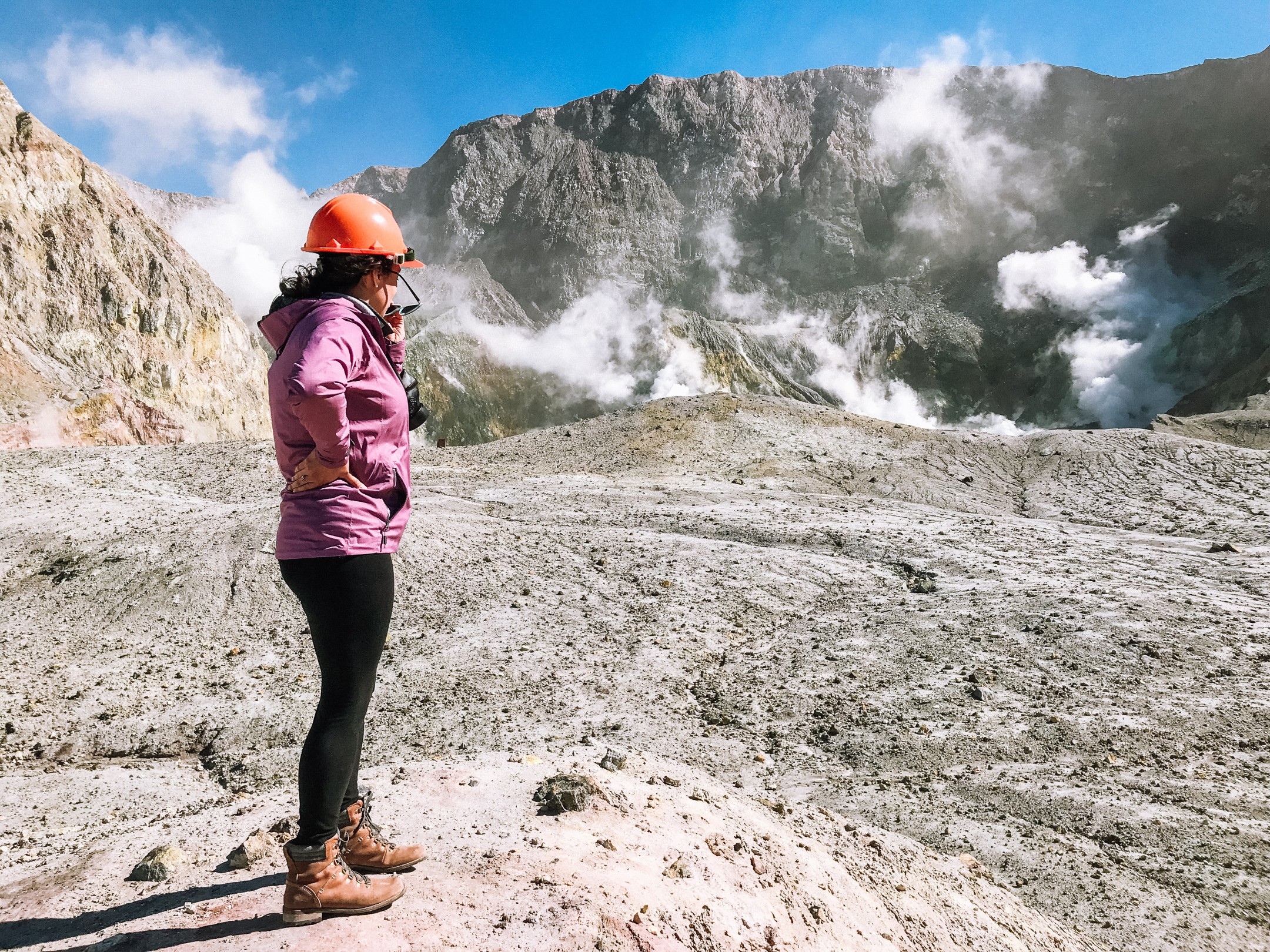 Brave Series: Exploring New Zealand's 'White Island'- an ACTIVE marine ...